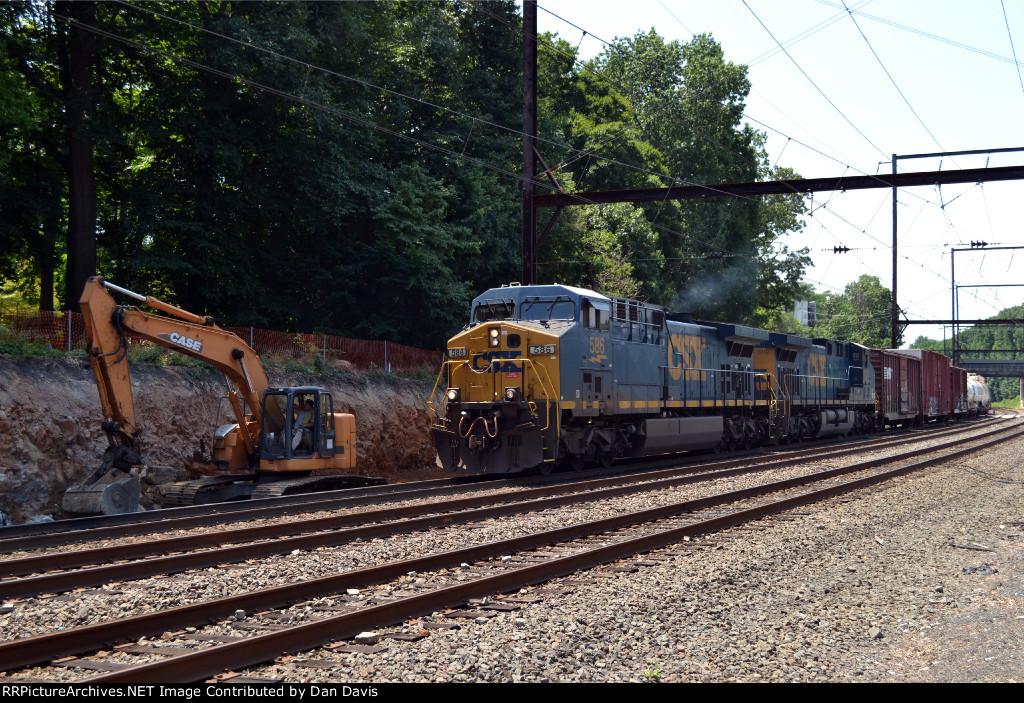 CSX CW44AH 586 leads Q418-10